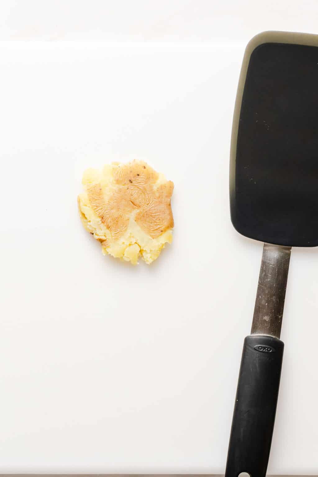 Smashed Potatoes: What's the Best Smashing Method? - Nibble and Dine