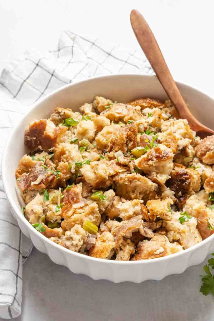 Crock Pot Stuffing - Nibble and Dine